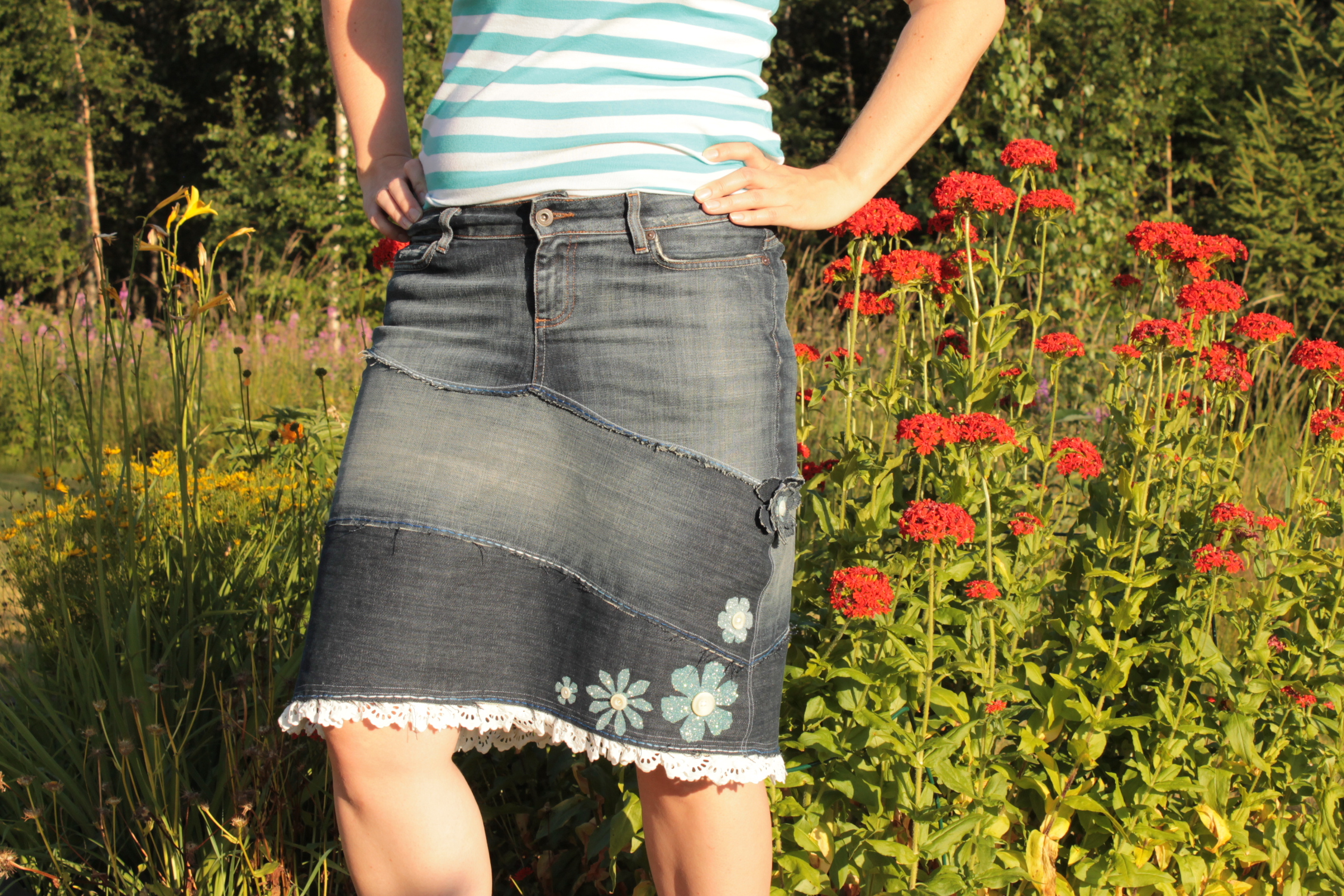 Sakset käteen ja menoksi -farkkuhame | Kodin Kuvalehti