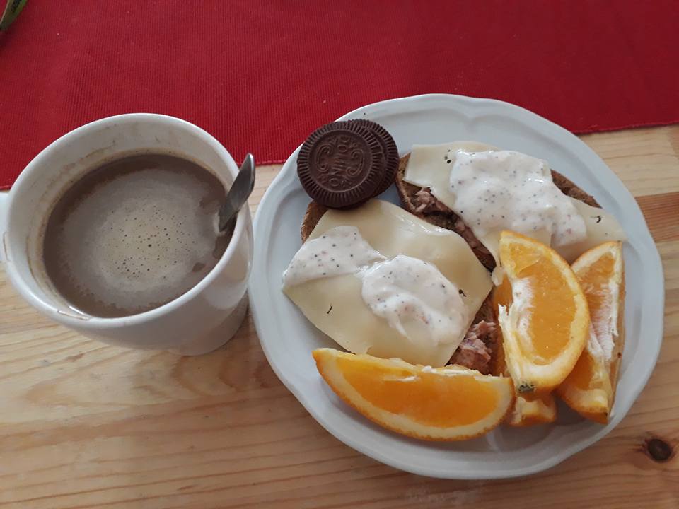 Rakkaudella tehty aamupala | Kodin Kuvalehti